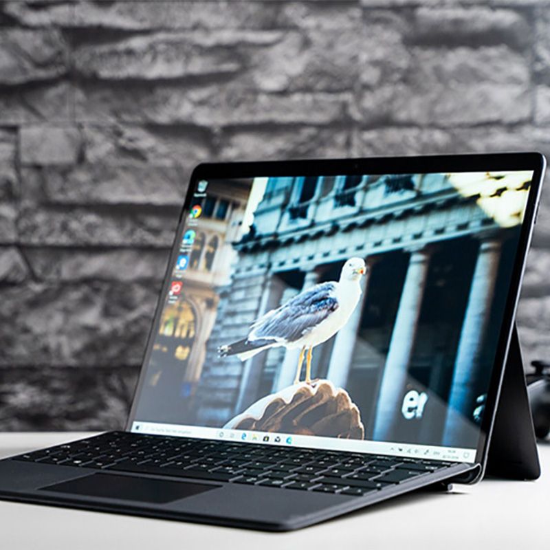 Microsoft Surface Pro X 2020 Mỏng, Nhẹ Với Hiệu Năng Đỉnh Cao Nhất